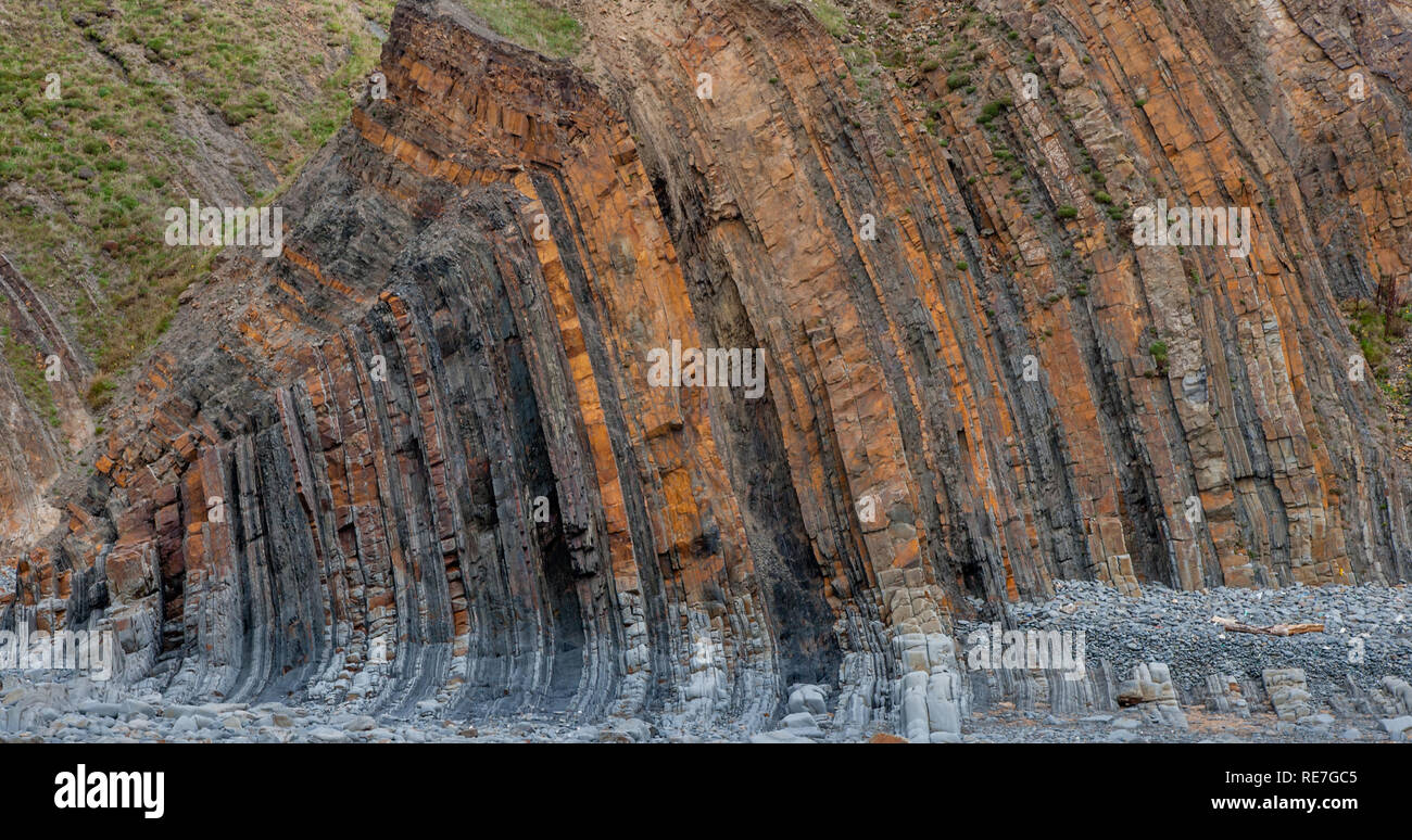 Faulted strata hi-res stock photography and images - Alamy