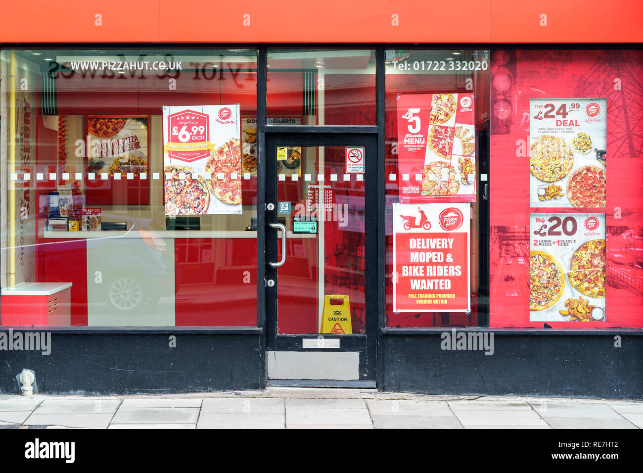 Pizza hut takeaway hi-res stock photography and images - Alamy