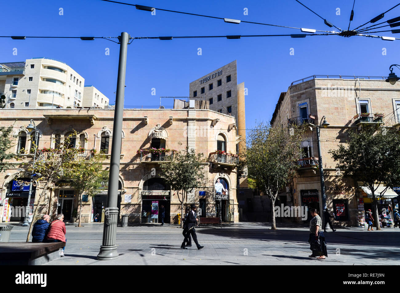 Jaffa street, in the city centre of Jerusalem Stock Photo - Alamy