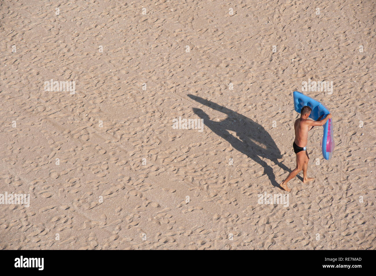 Beach algarve inflatable hi-res stock photography and images - Alamy