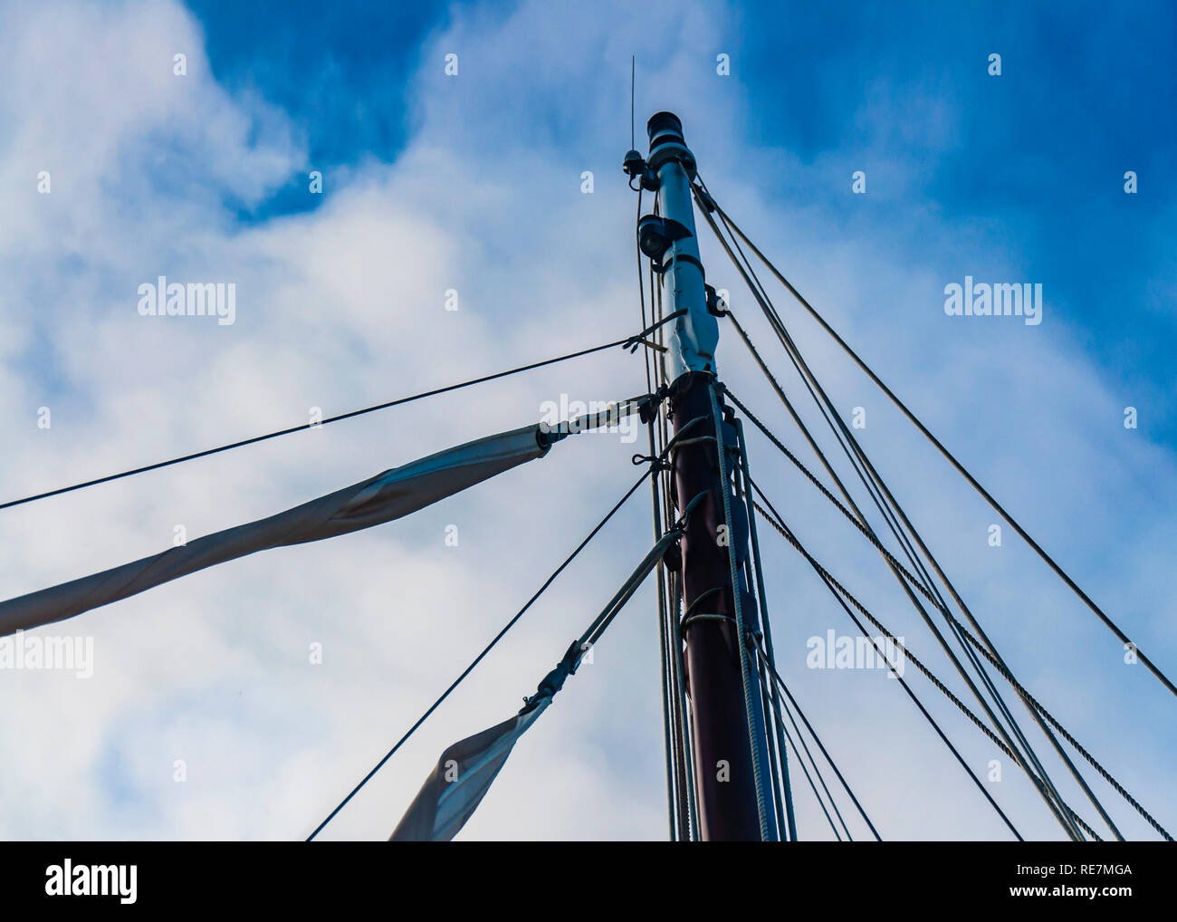 Gaff rigged sailboat hi-res stock photography and images - Alamy