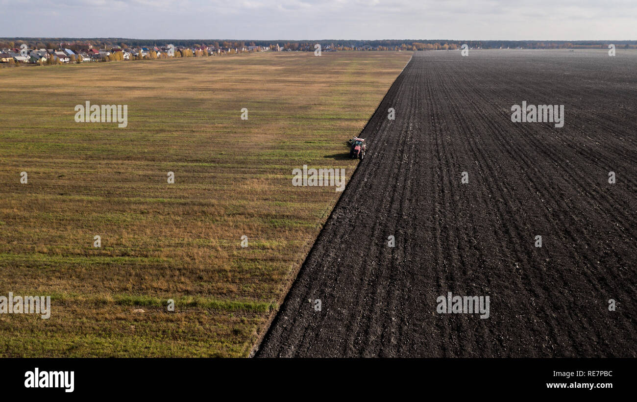 Rural scene scenery scenic soil tractor hi-res stock photography and ...