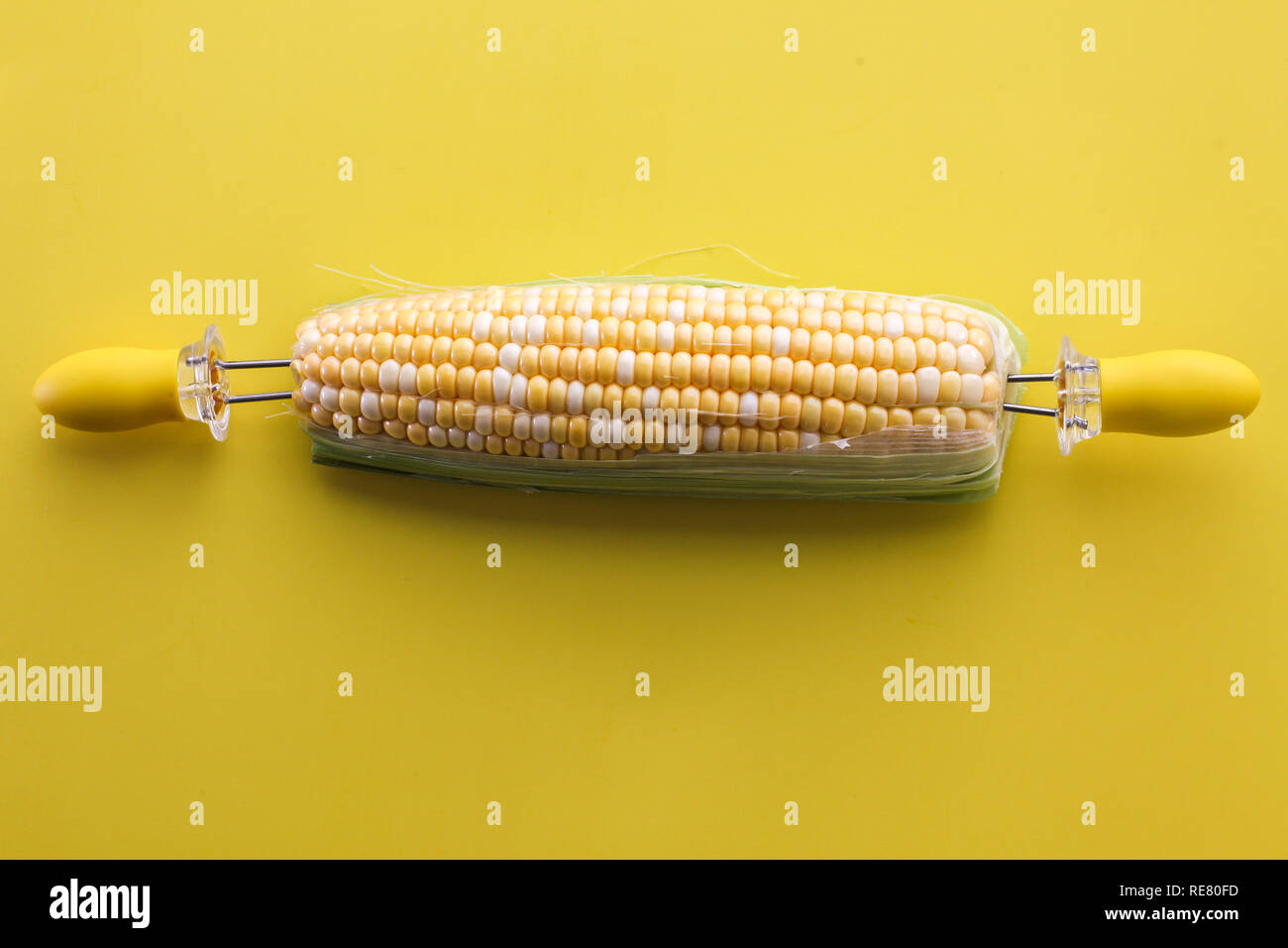 Yellow sweet corn hi-res stock photography and images - Alamy