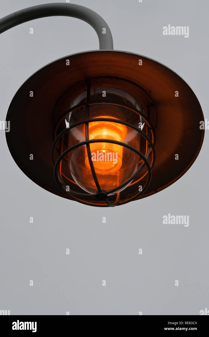Overhead light hi-res stock photography and images - Alamy