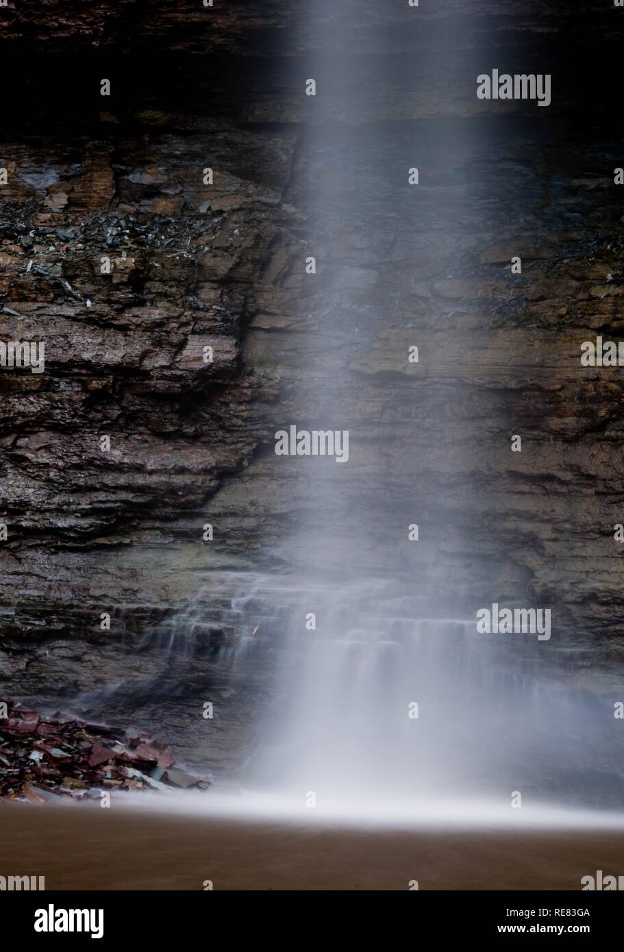 Water fall at the base of the Devils Punch Bowl Stock Photo - Alamy