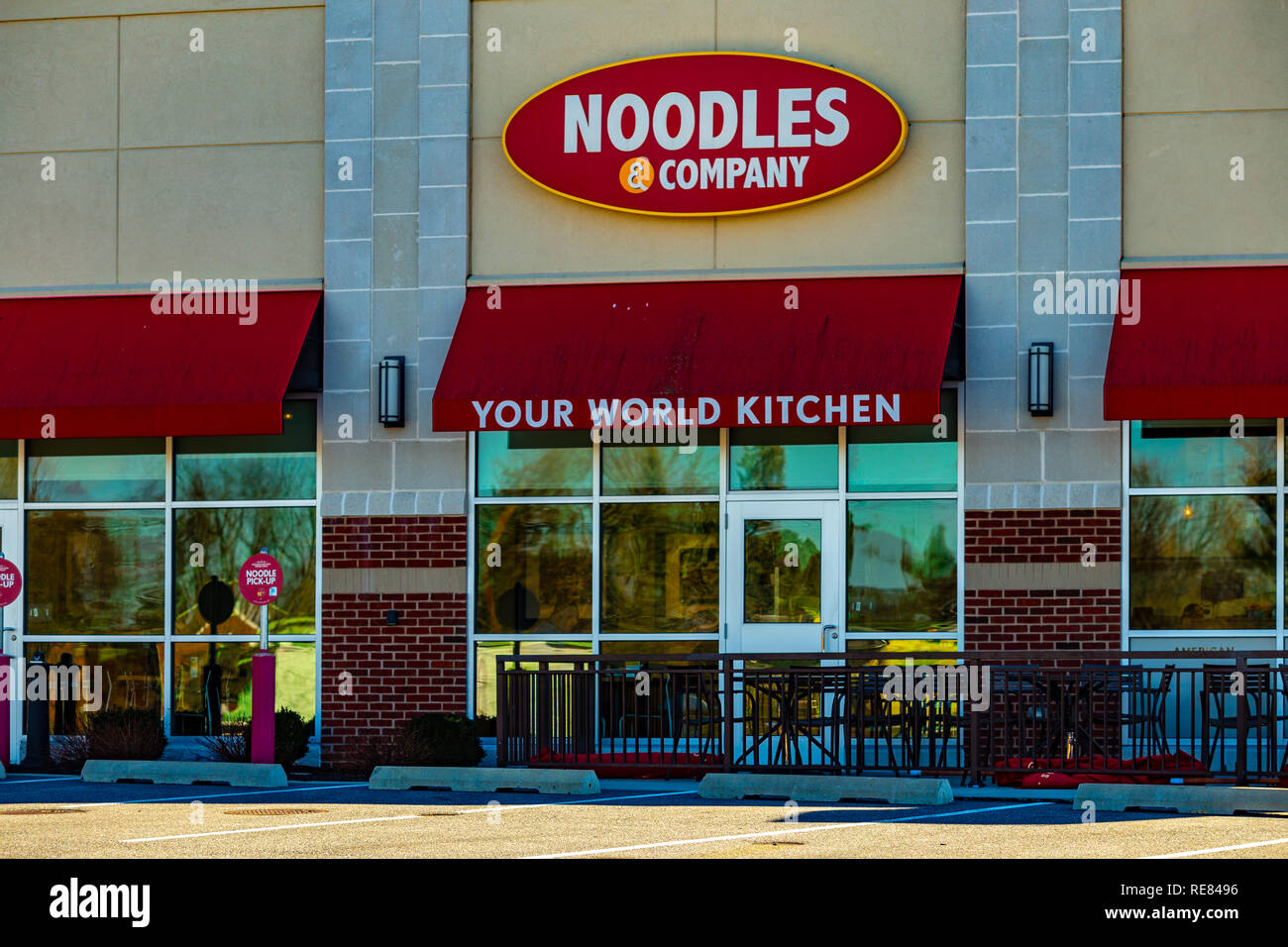 Fast food logo pasta hi-res stock photography and images - Alamy