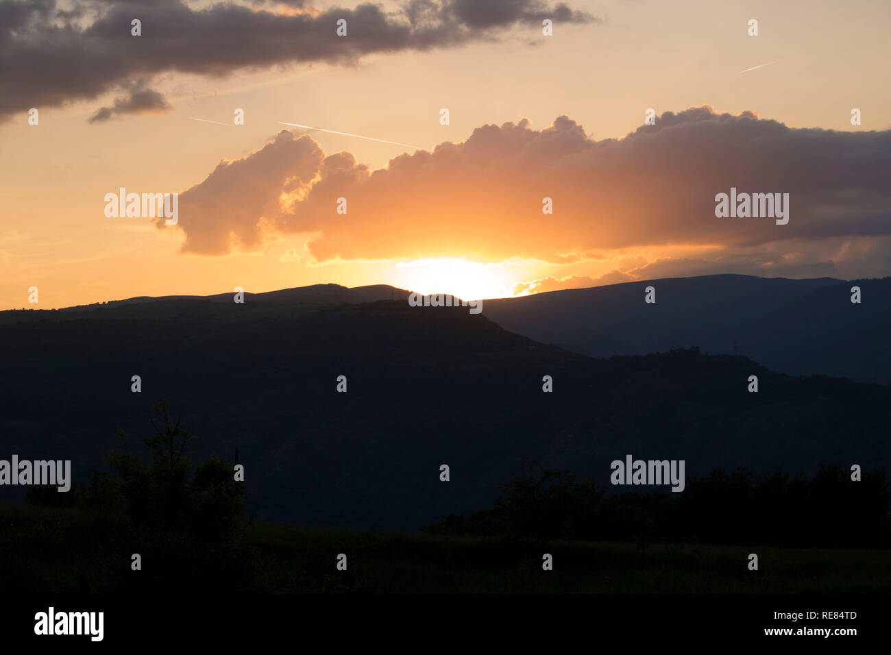 Peace setting hi-res stock photography and images - Alamy