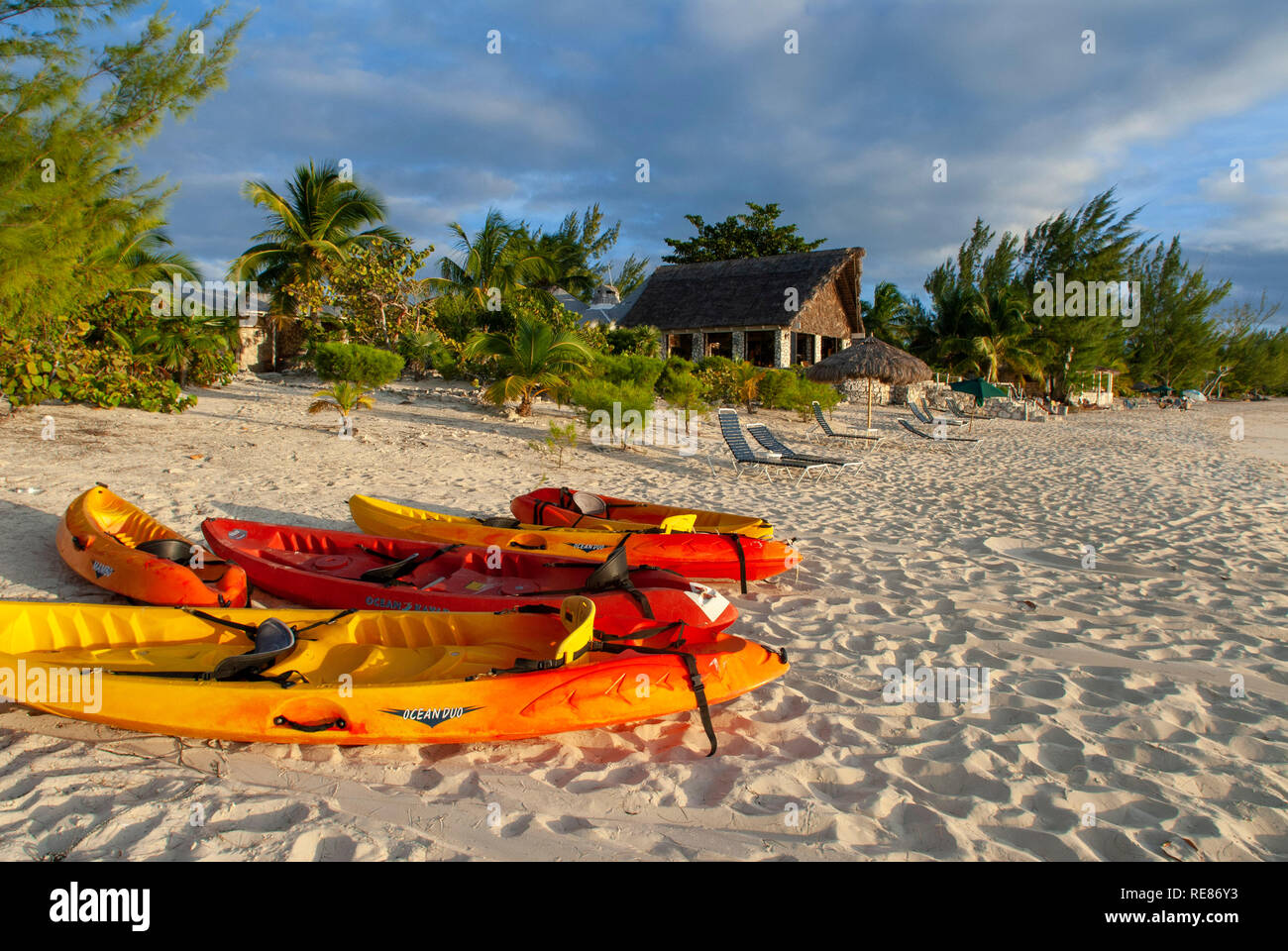 White bay cay bahamas hi-res stock photography and images - Alamy