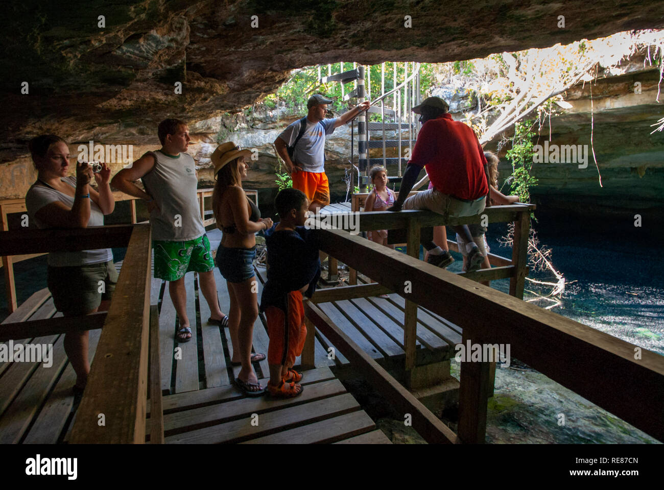 Grand bahama bahamas cave hi-res stock photography and images - Alamy