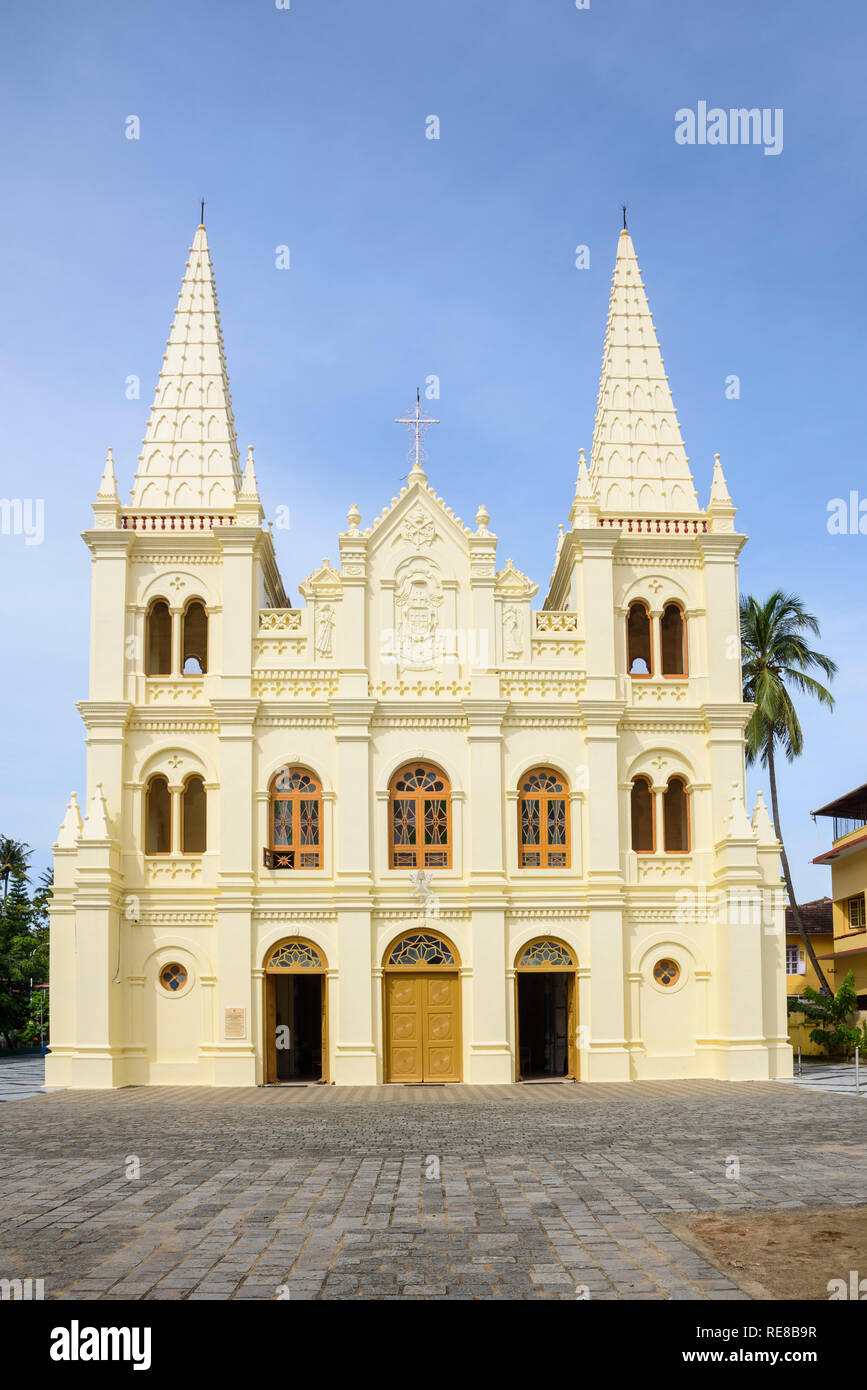 Santa Cruz Cathedral Basilica, Fort Cochin, Kochi, Kerala, India Stock ...