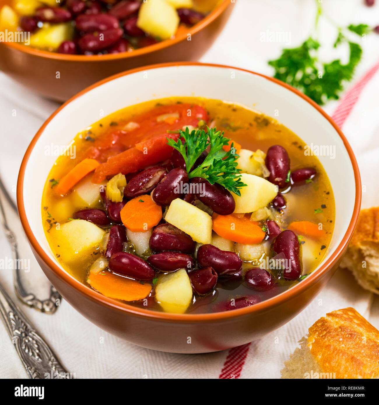 Vegetarian Red Kidney Bean Vegetable Soup Stock Photo - Alamy