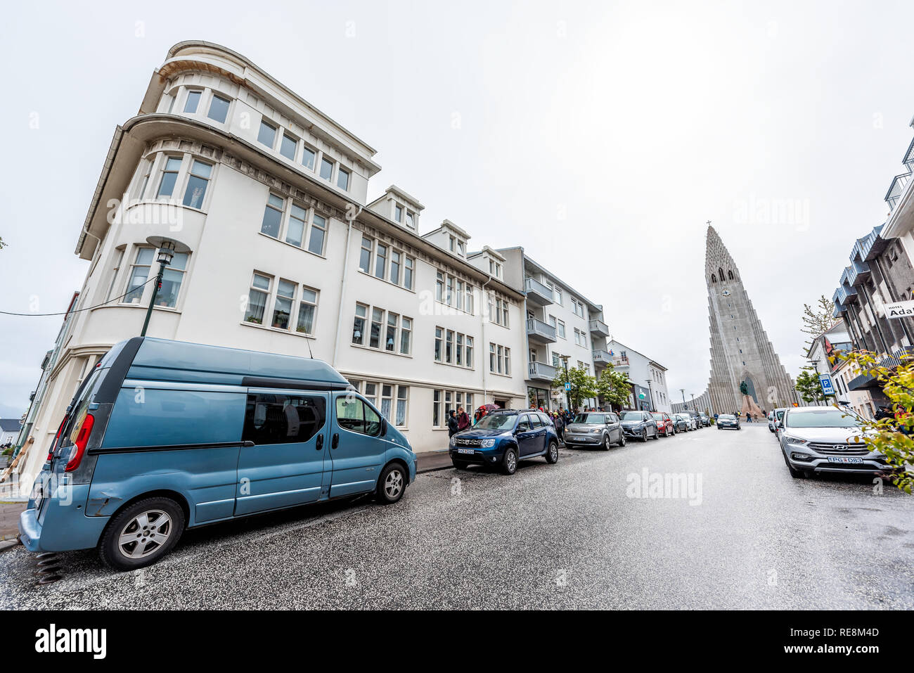 Shopping street laugavegur reykjavik iceland hi-res stock photography ...