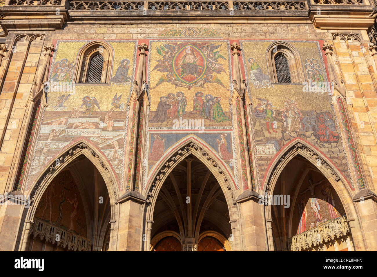 Panels gilded ancient hi-res stock photography and images - Alamy