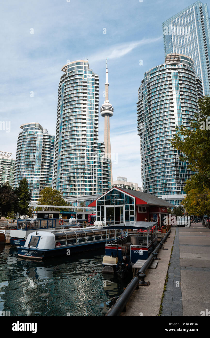 View of Toronto from the marina Vertical Stock Photo - Alamy
