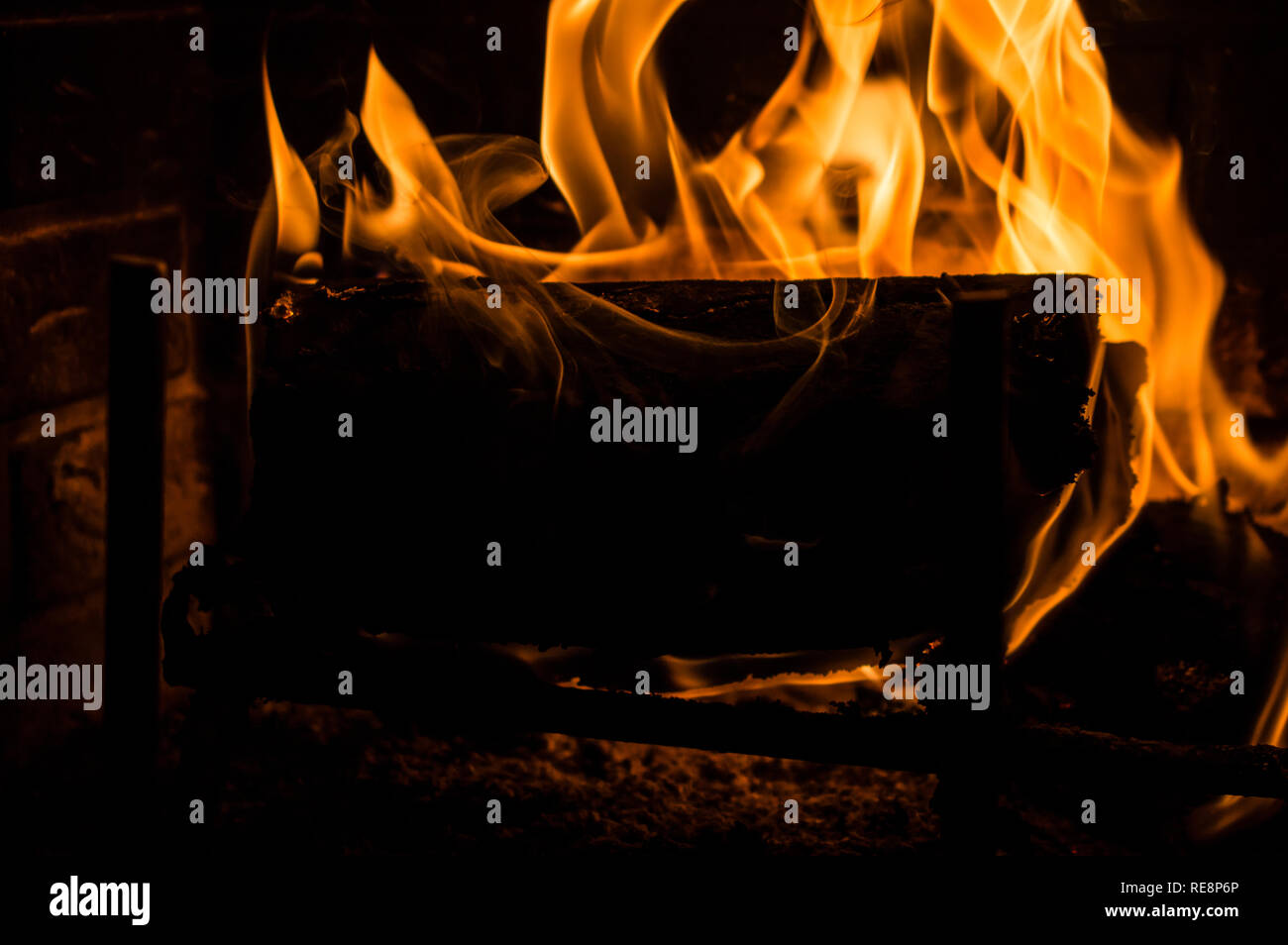 Roaring fireplace hi-res stock photography and images - Alamy