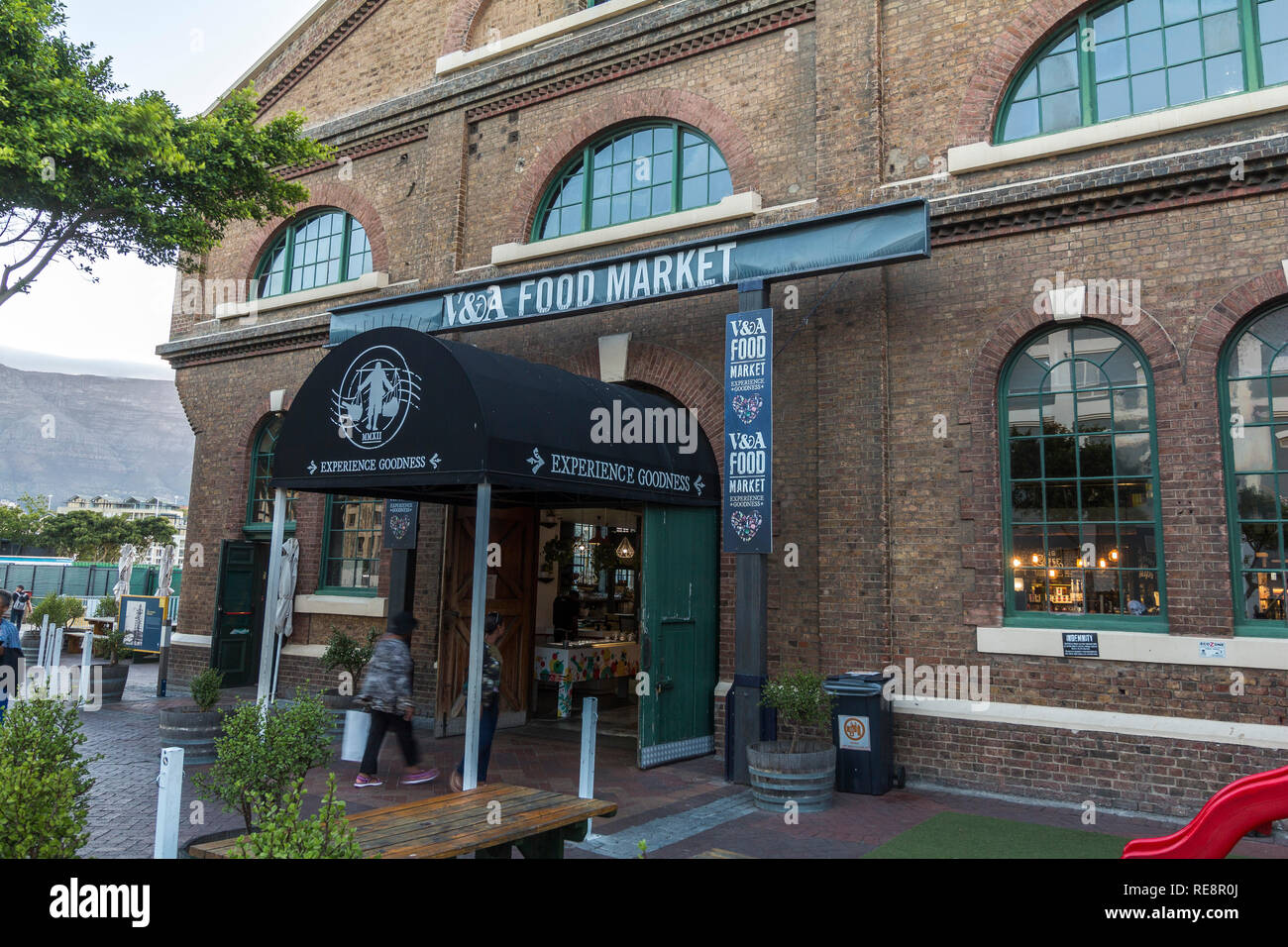 Food Market building of V A Waterfront, Cape Town Stock Photo - Alamy
