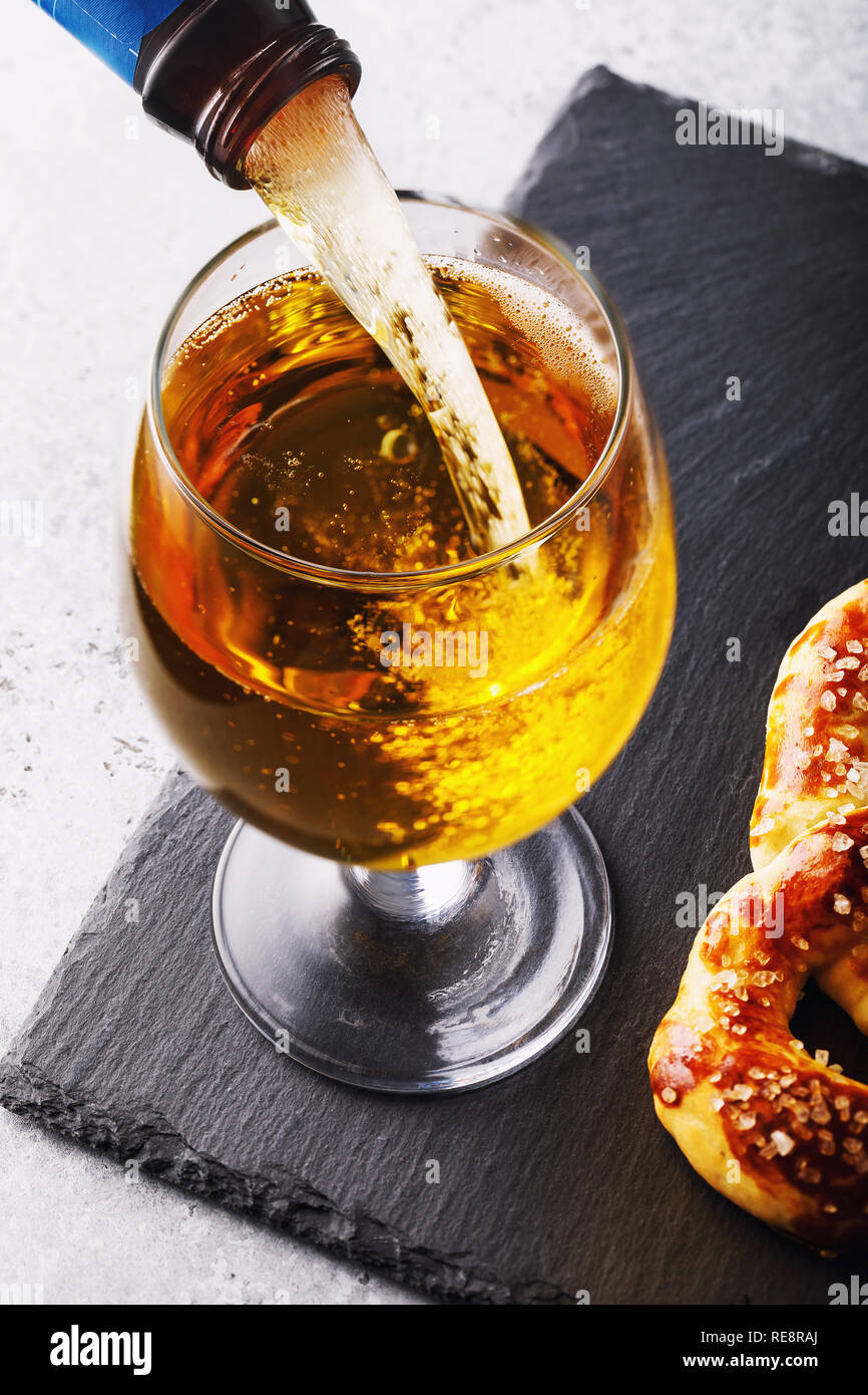 Pouring light hi-res stock photography and images - Alamy