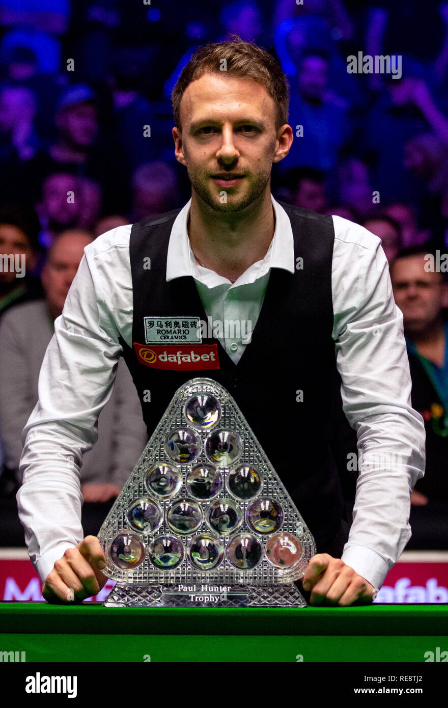 Winning paul hunter trophy hi-res stock photography and images - Alamy