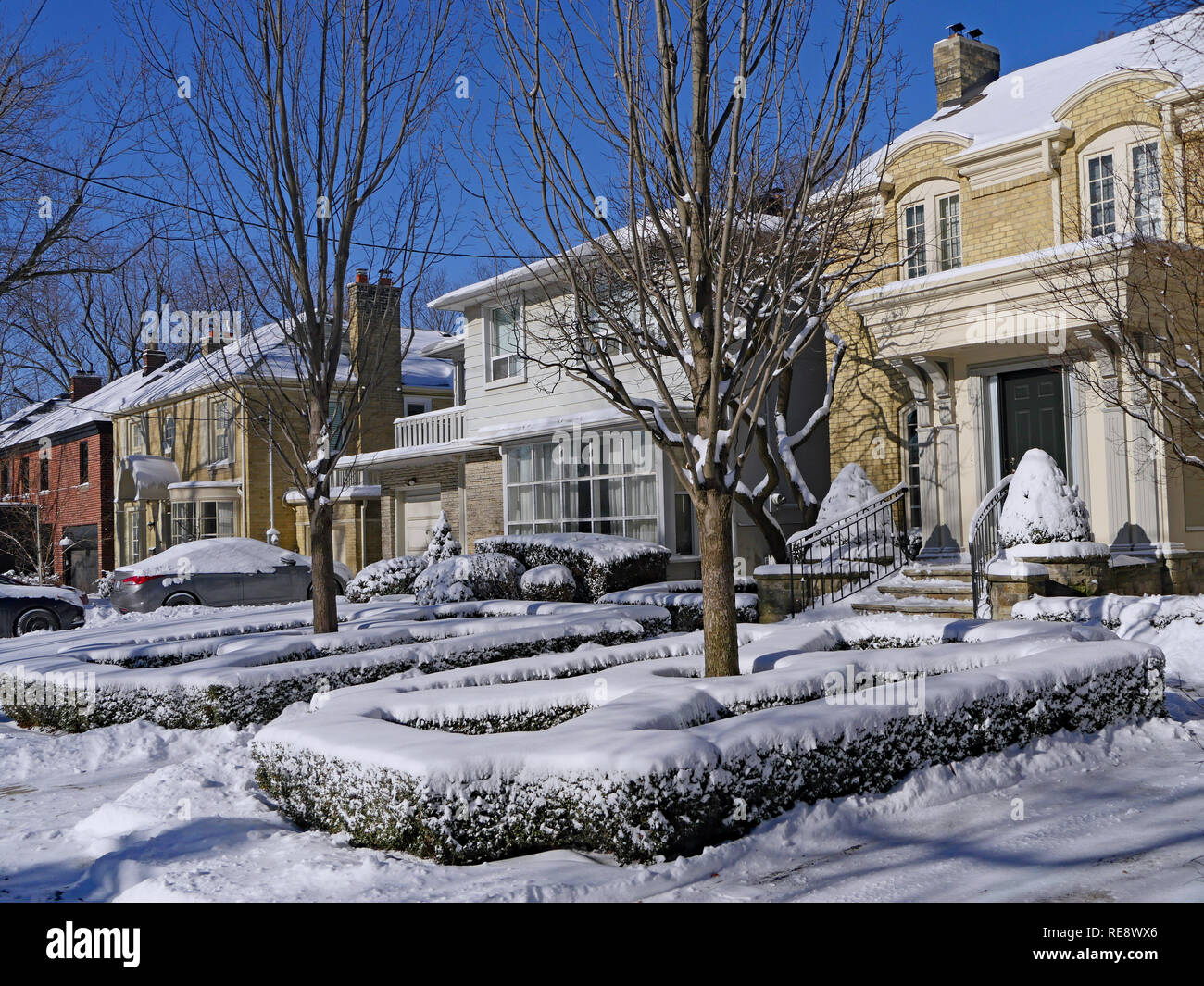 Toronto street snow hi-res stock photography and images - Alamy