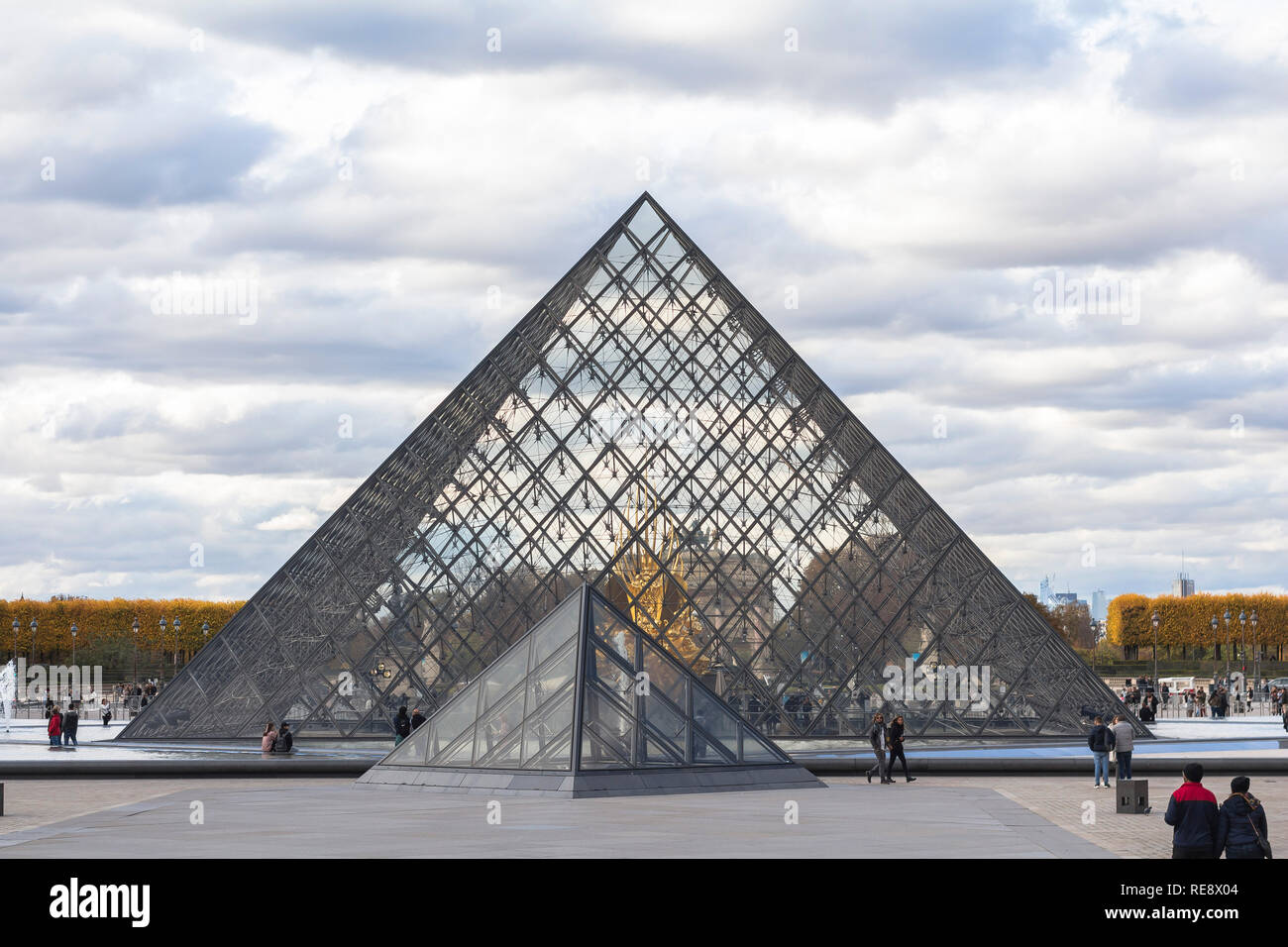 Louvre pyramid view in Paris with beautiful architecture Stock Photo ...
