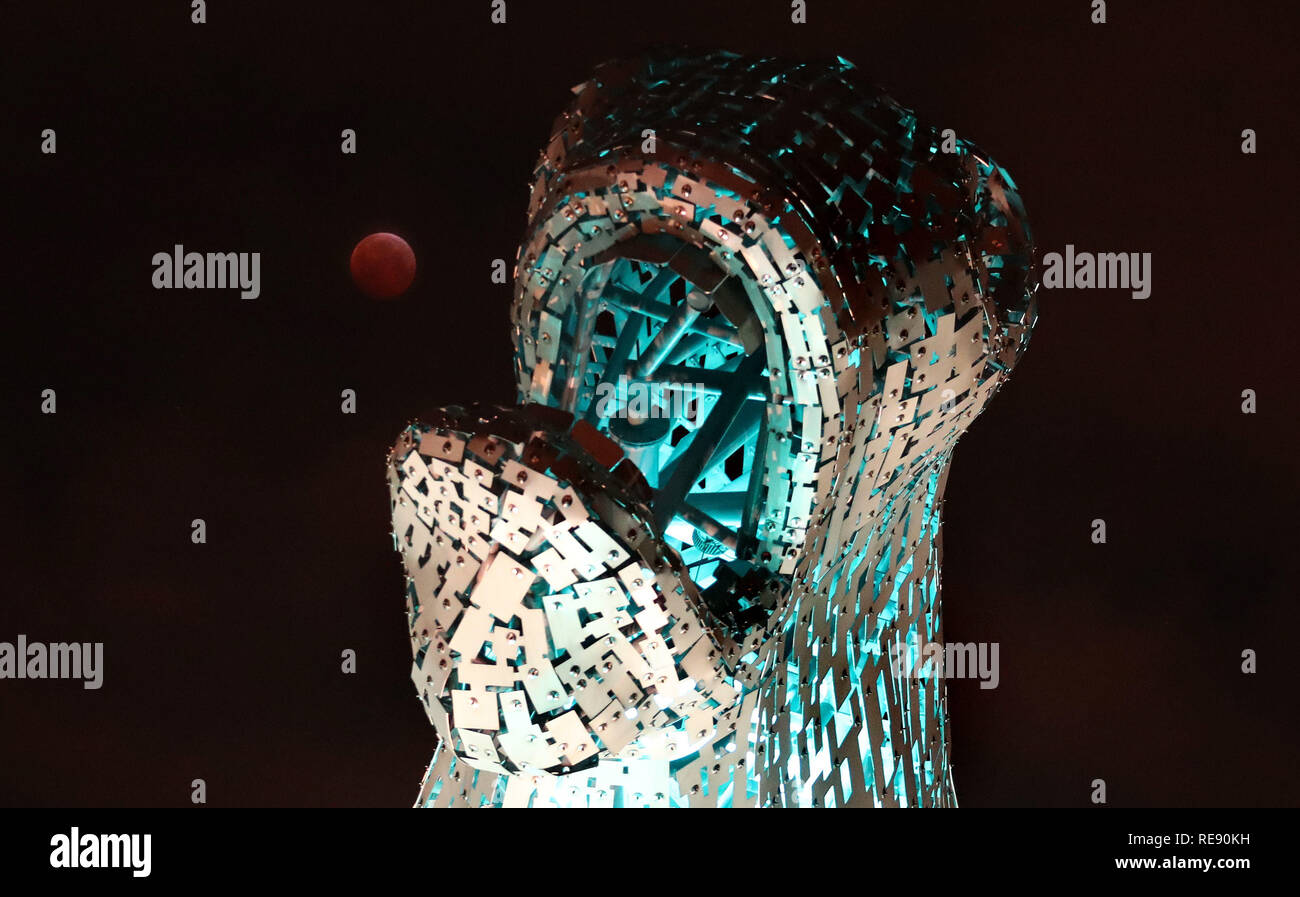 Super blood moon lunar eclipse hi-res stock photography and images - Alamy
