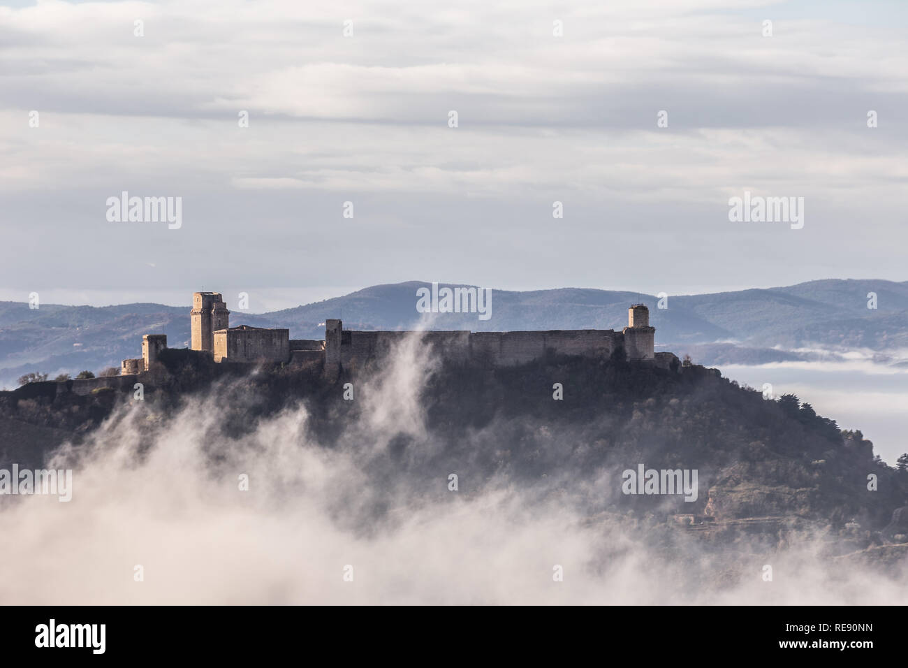 Rocca maggiore castle hi-res stock photography and images - Alamy