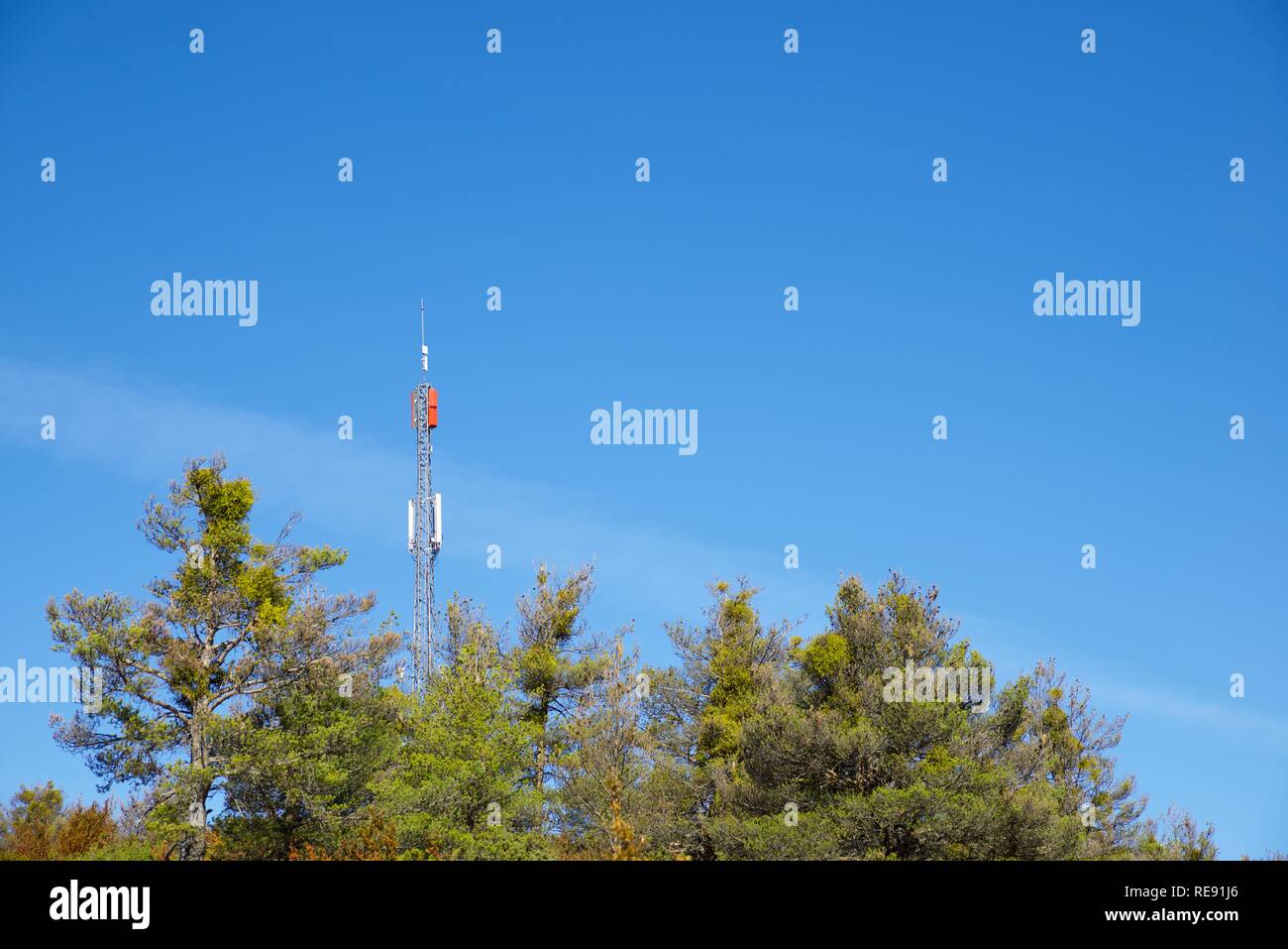 Closeup telecommunication tower clear hi-res stock photography and images - Alamy