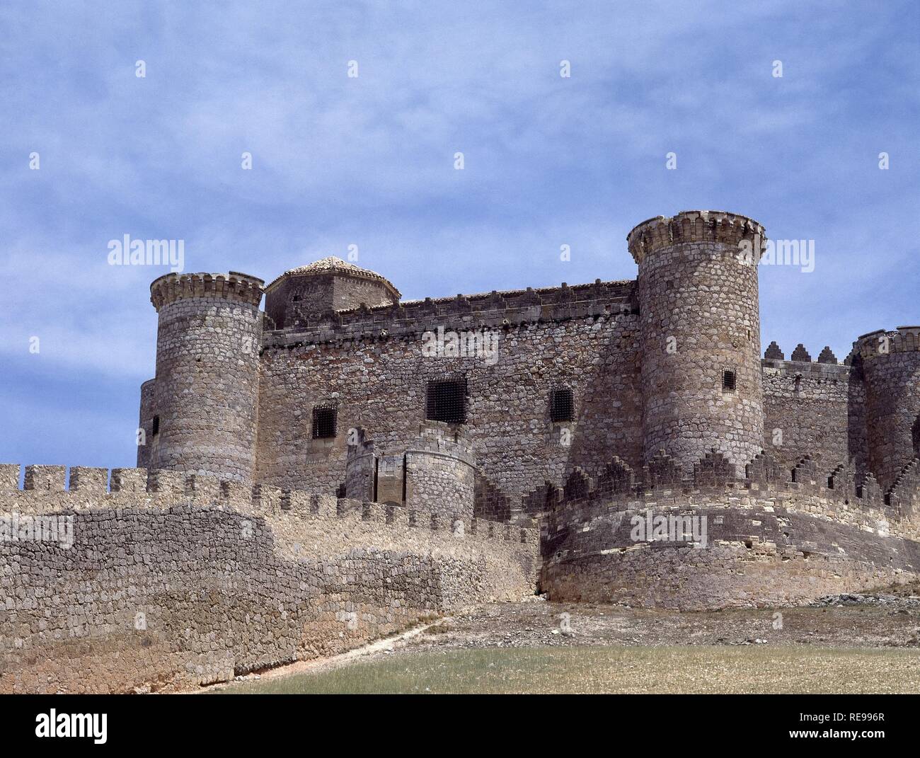 Belmonte castle xv belmonte cuenca hi-res stock photography and images ...