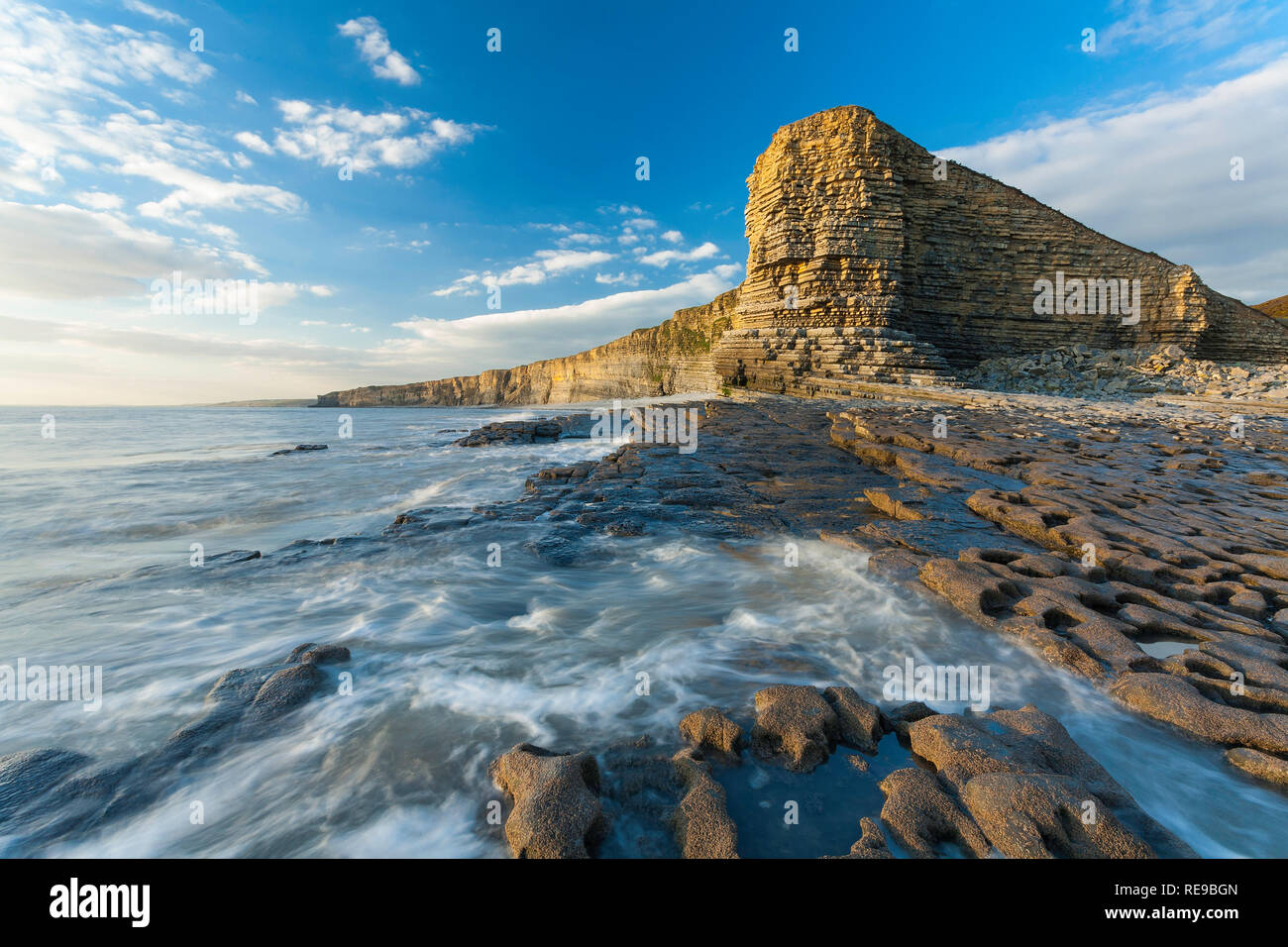 Nash point vale glamorgan wales hi-res stock photography and images - Alamy
