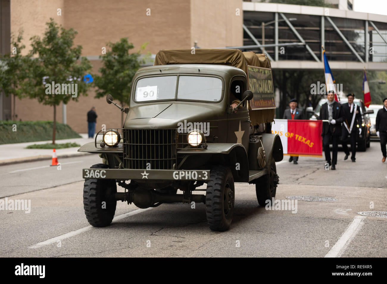 Gmc ww2 truck hi-res stock photography and images - Alamy