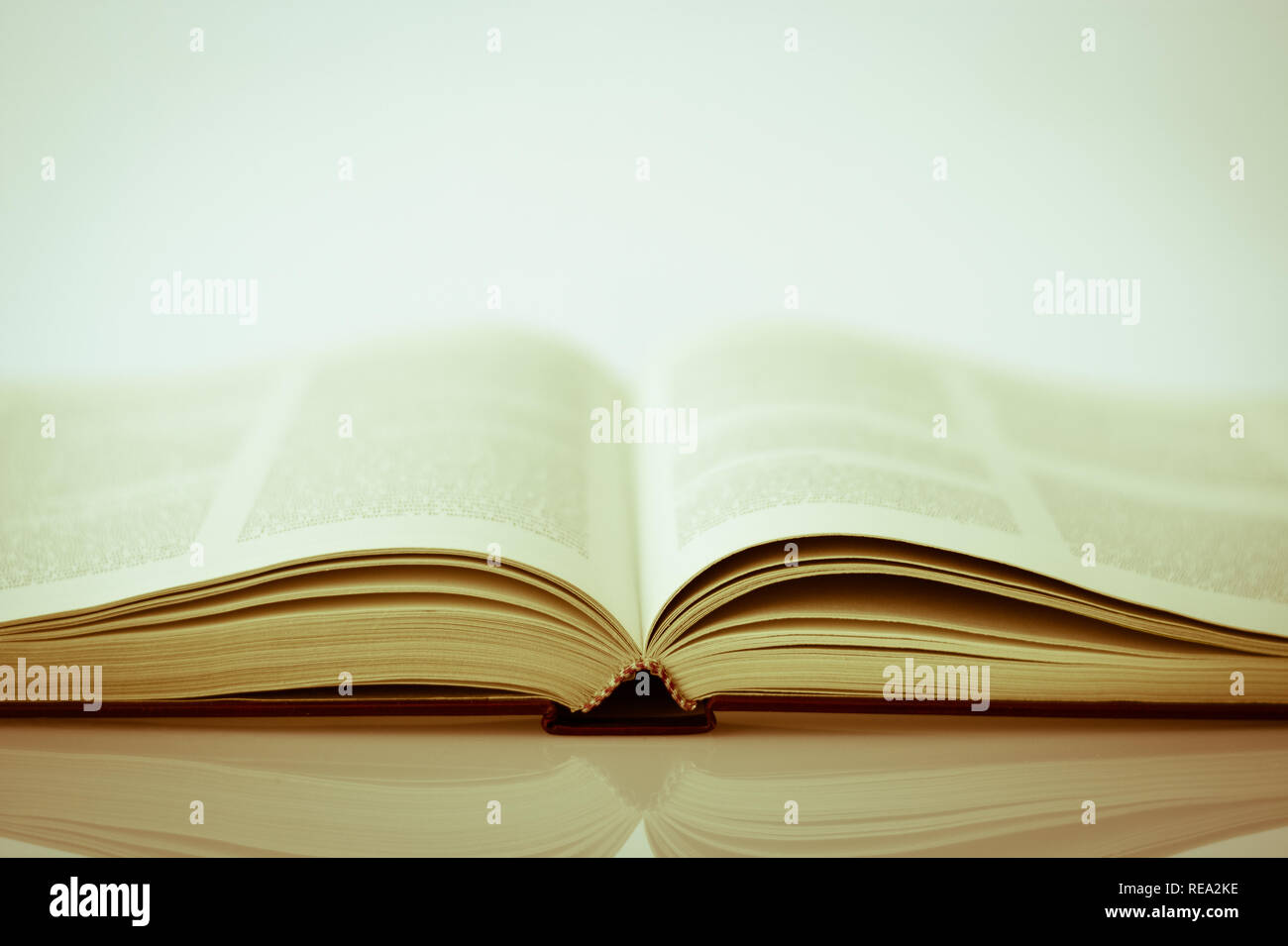 an open book Stock Photo - Alamy