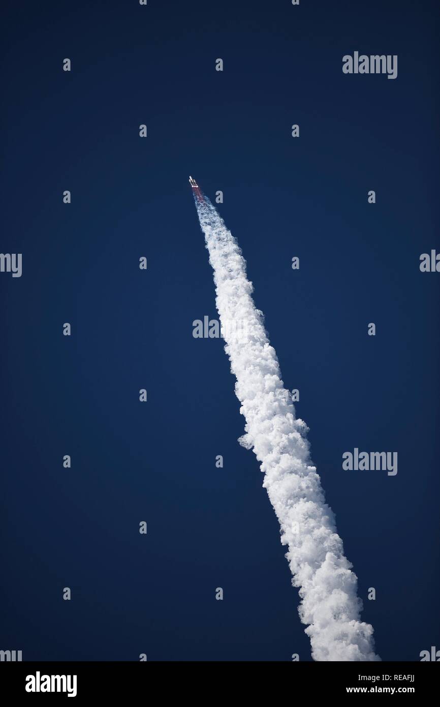 Spy satellite hi-res stock photography and images - Alamy