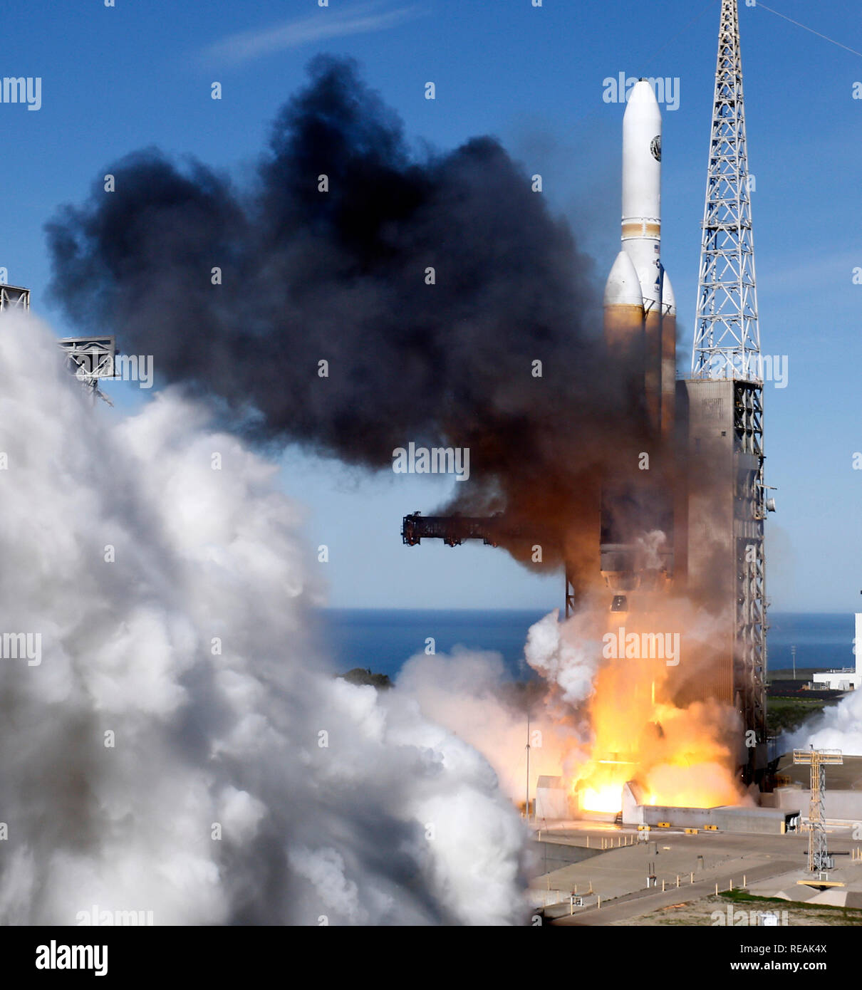 United Launch Alliance's Delta 4-Heavy rocket lifted off at 11:10 a.m ...
