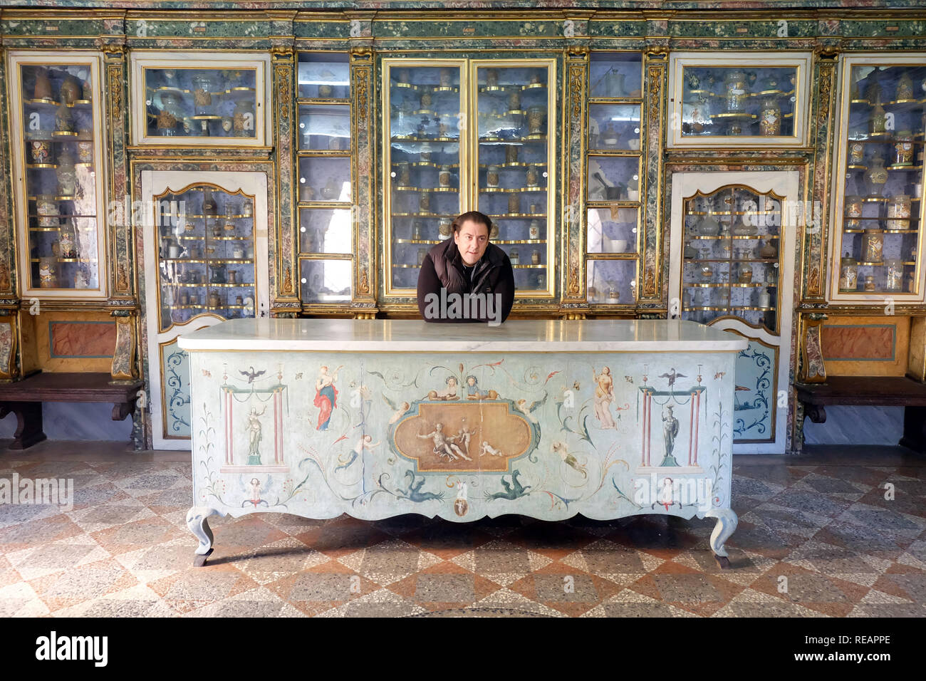 Benjamin harnwell hi-res stock photography and images - Alamy