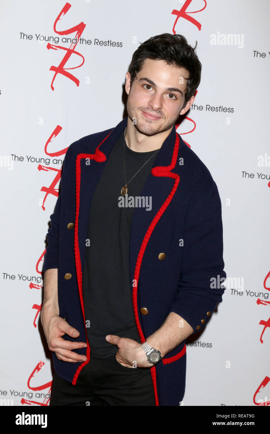 January 17, 2019 - Los Angeles, CA, USA - LOS ANGELES - JAN 17: Zach ...