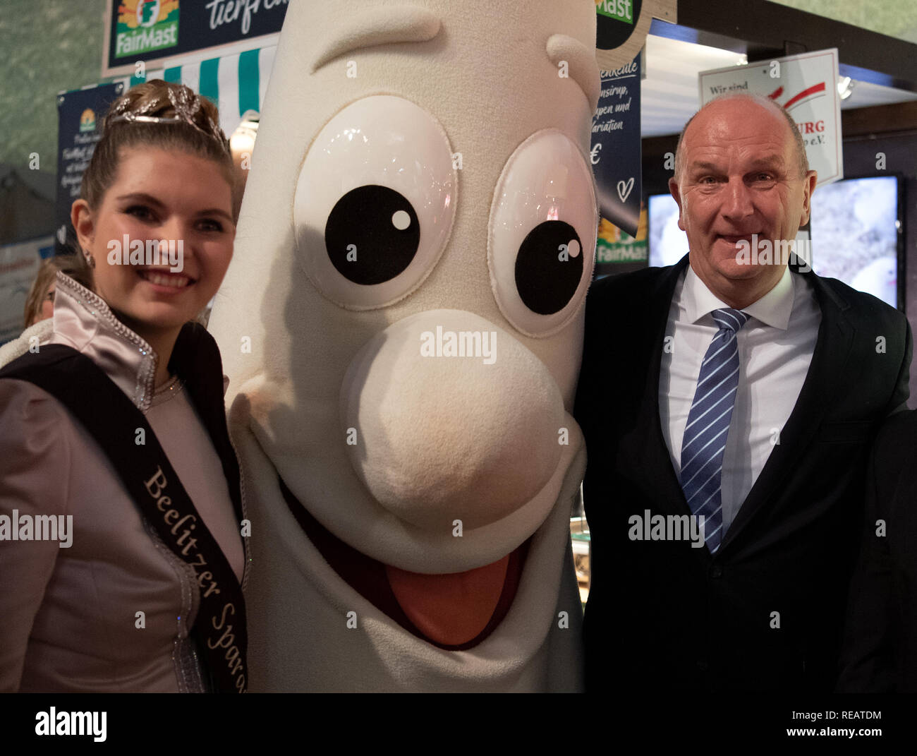 Berlin, Germany. 21st Jan, 2019. Dietmar Woidke (SPD, r-l), Minister ...