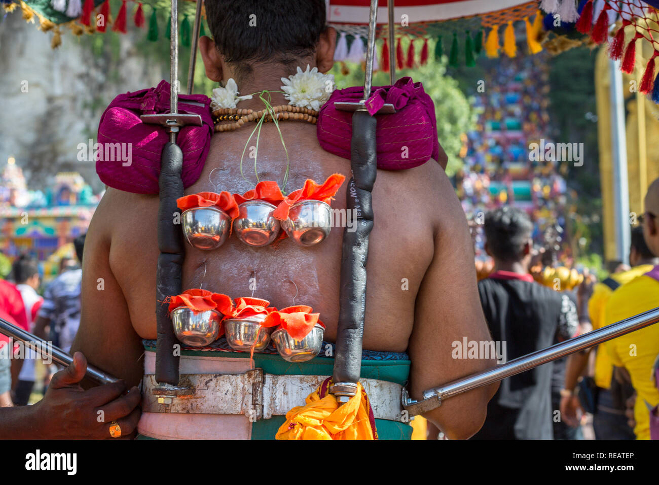 Hindu devotees offering prayer hi-res stock photography and images - Alamy