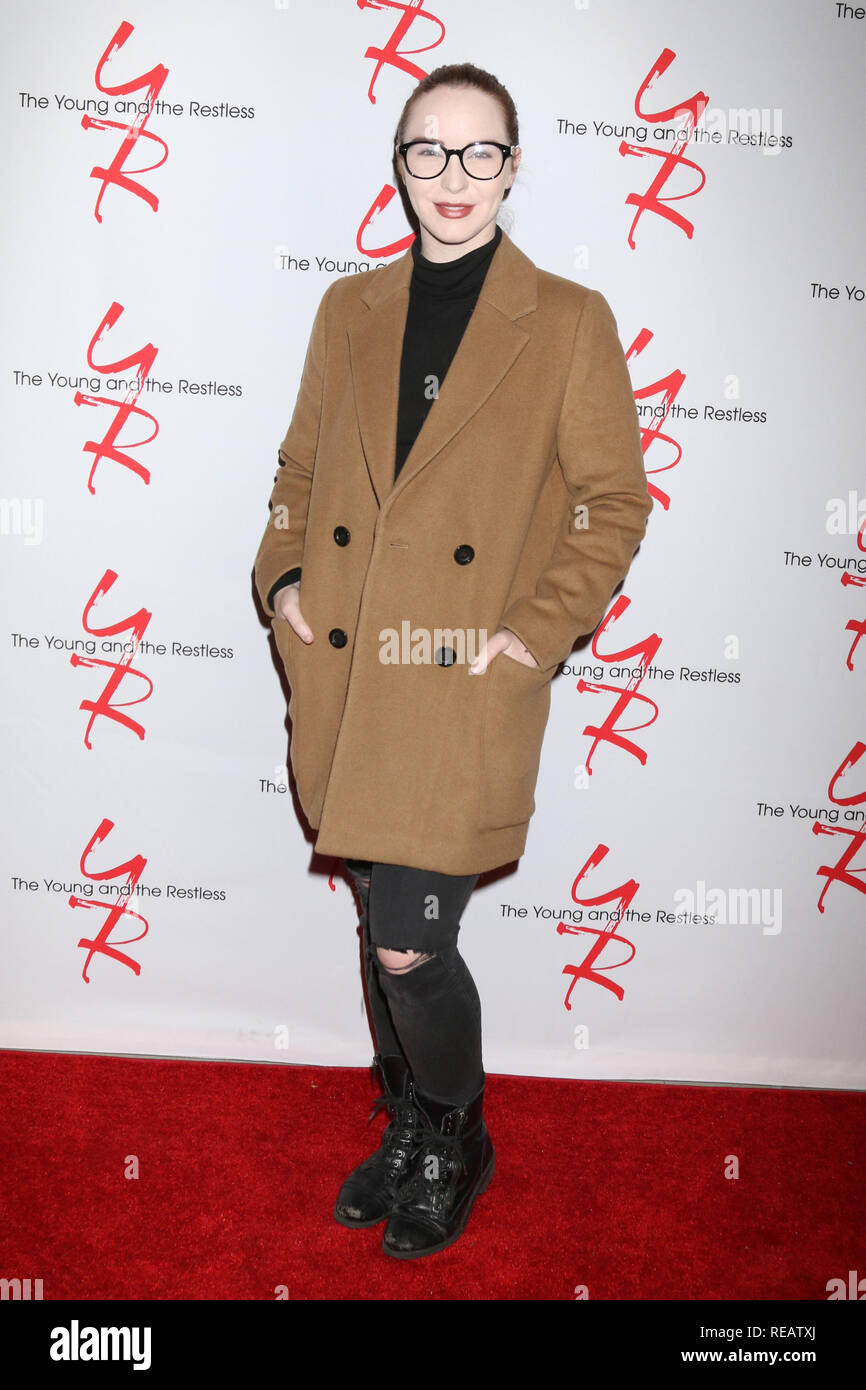 January 17, 2019 - Los Angeles, CA, USA - LOS ANGELES - JAN 17: Camryn ...