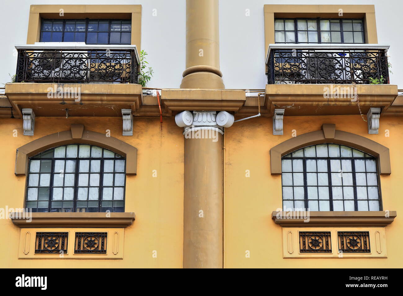 Facade of government building-corner of General Luna and Muralla ...