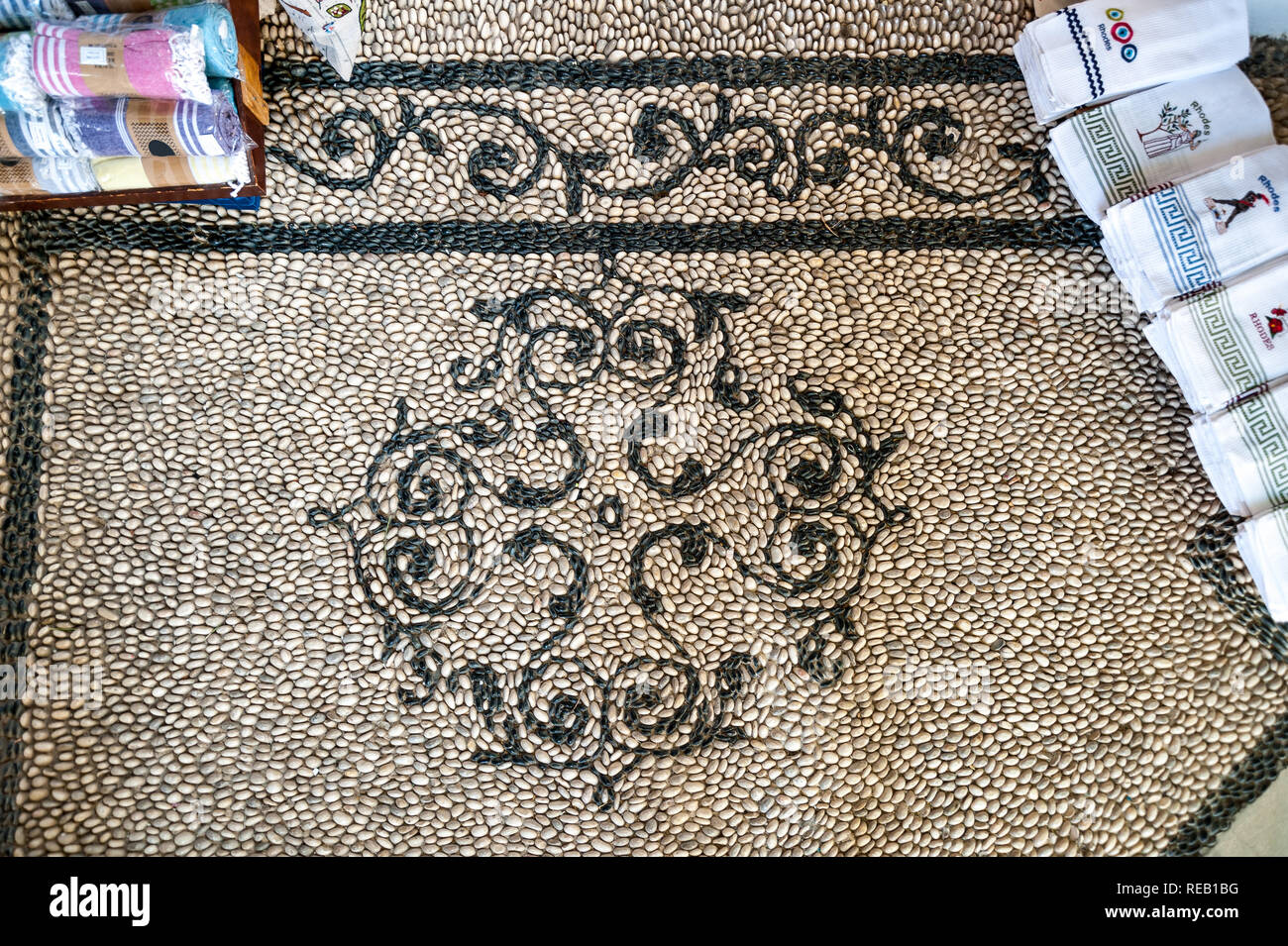 Pebble stone mosaic hi-res stock photography and images - Alamy