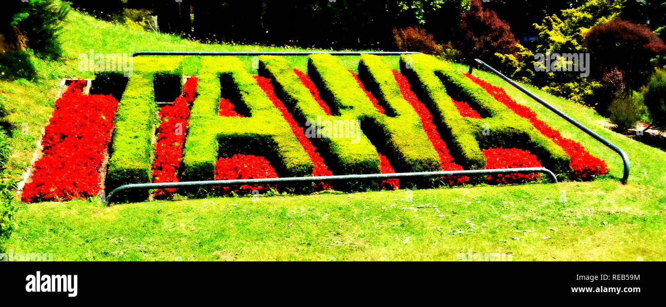 Maori language in signage hi-res stock photography and images - Alamy