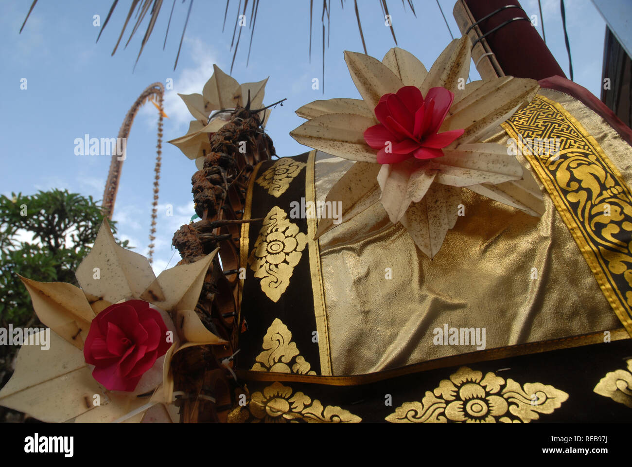 Traditional Balinese offering made for gods outside Hindu Temple, Ubud ...