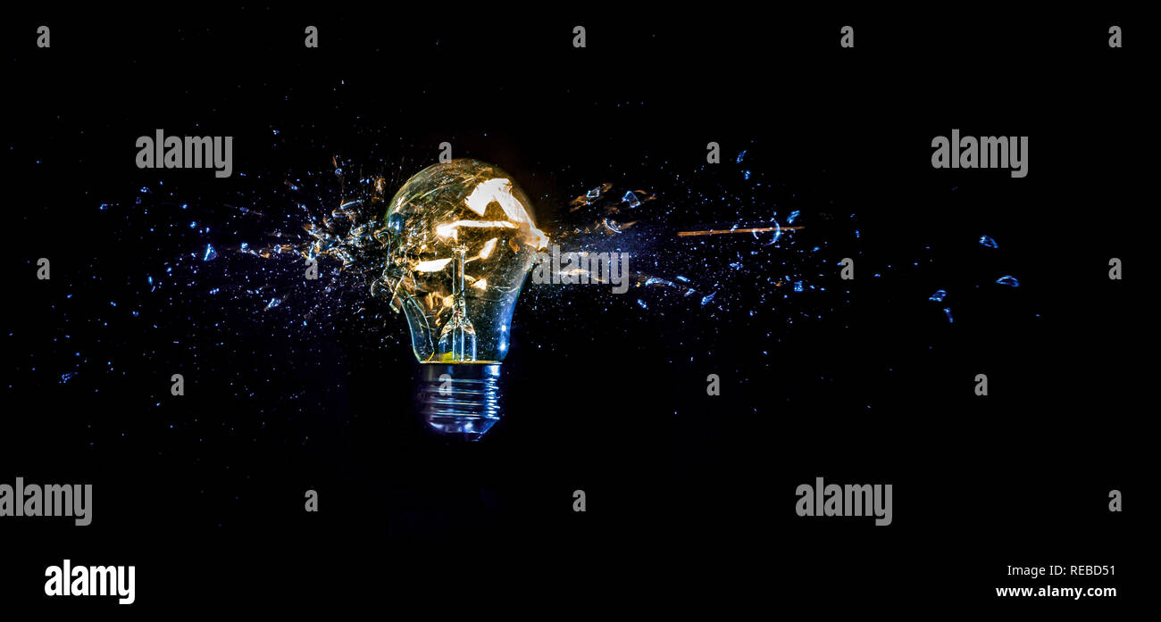 Exploding brain illustration hi-res stock photography and images - Alamy