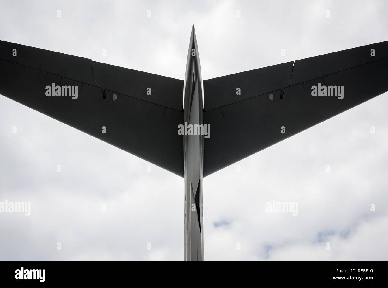 Aeroplane tail and passenger hi-res stock photography and images - Alamy