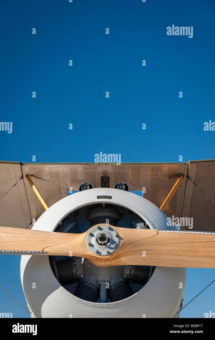 Vintage prop airplane nose engine hi-res stock photography and images ...