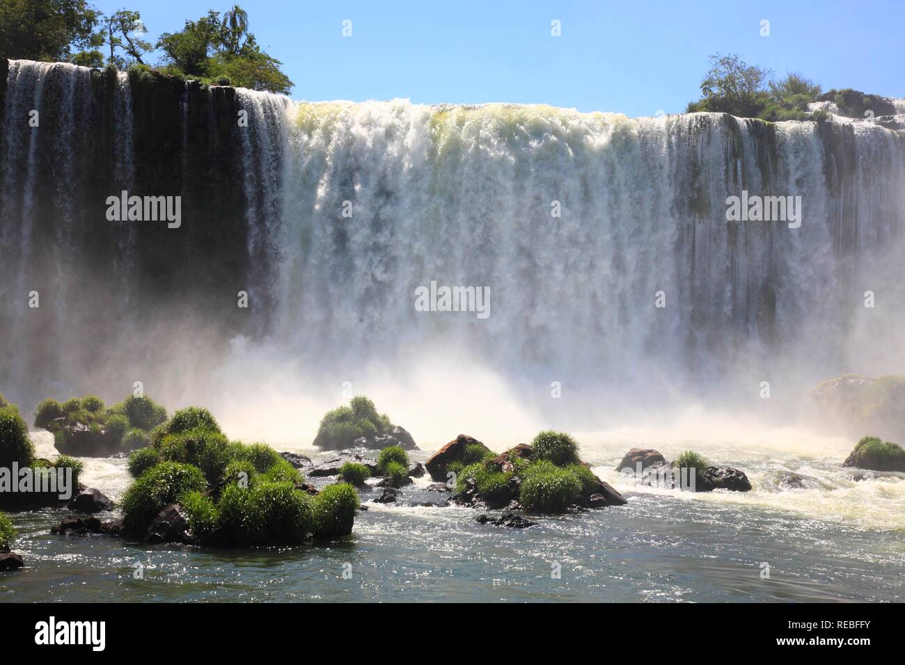 Iguaçu, Iguaçu Waterfalls from the Brazilian side, UNESCO World ...