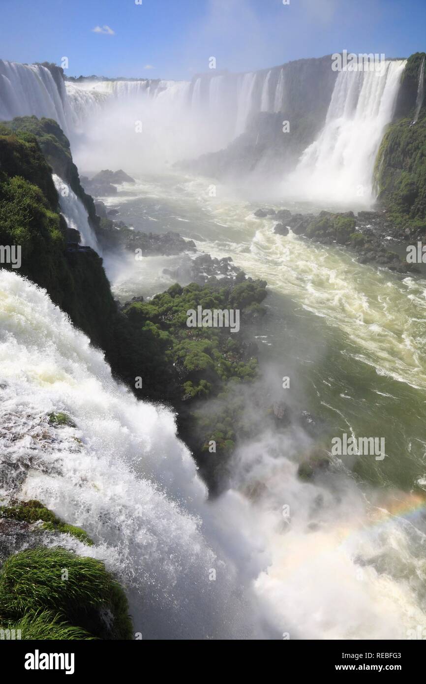 Iguaçu, Iguaçu Waterfalls from the Brazilian side, UNESCO World ...