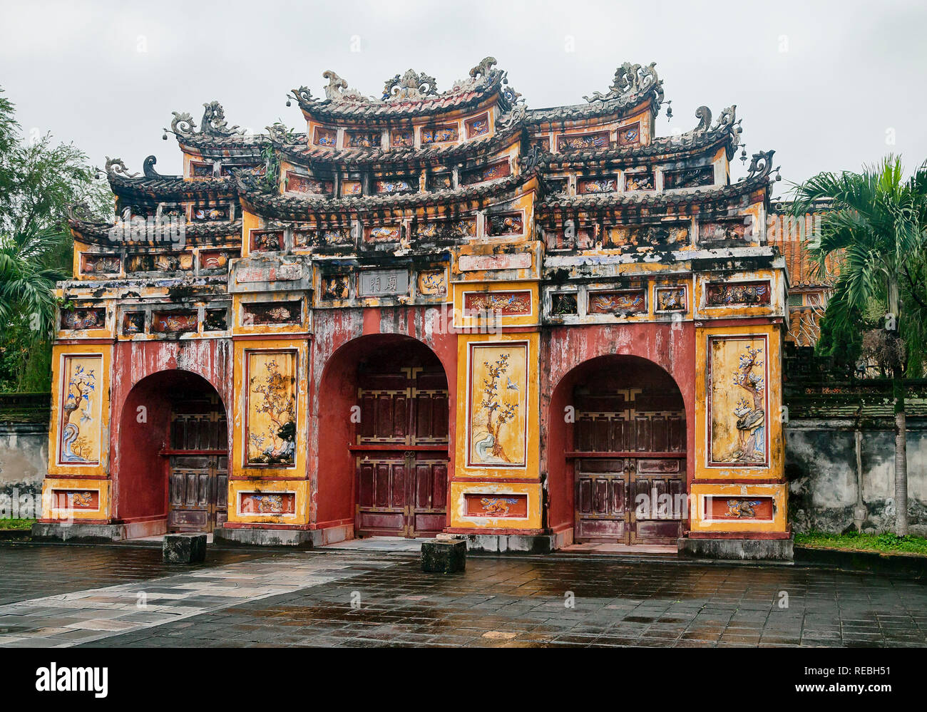 Hue city gate hi-res stock photography and images - Alamy