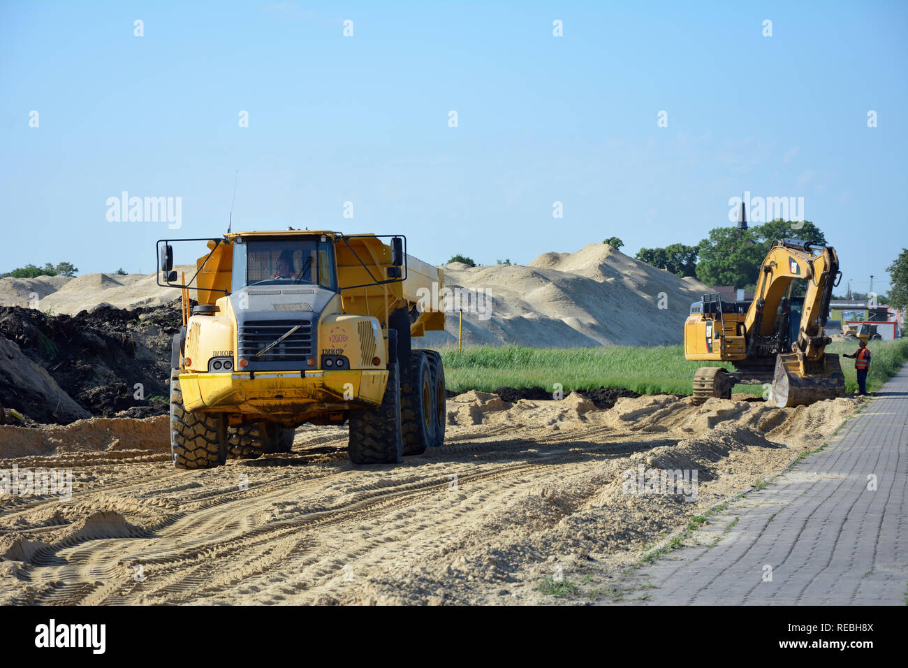 Load of sand hi-res stock photography and images - Alamy