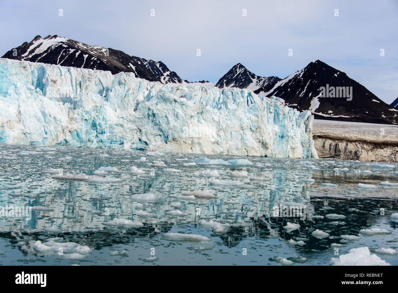 Arctic landscape in Svalbard Stock Photo - Alamy